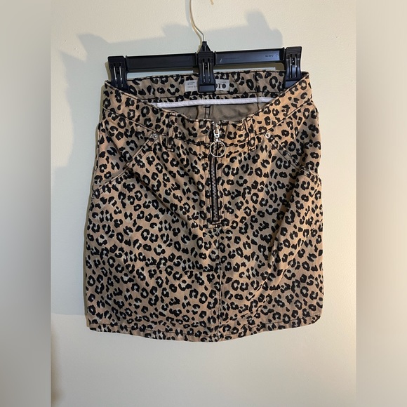 Topshop | Skirts | Skirt | Poshmark